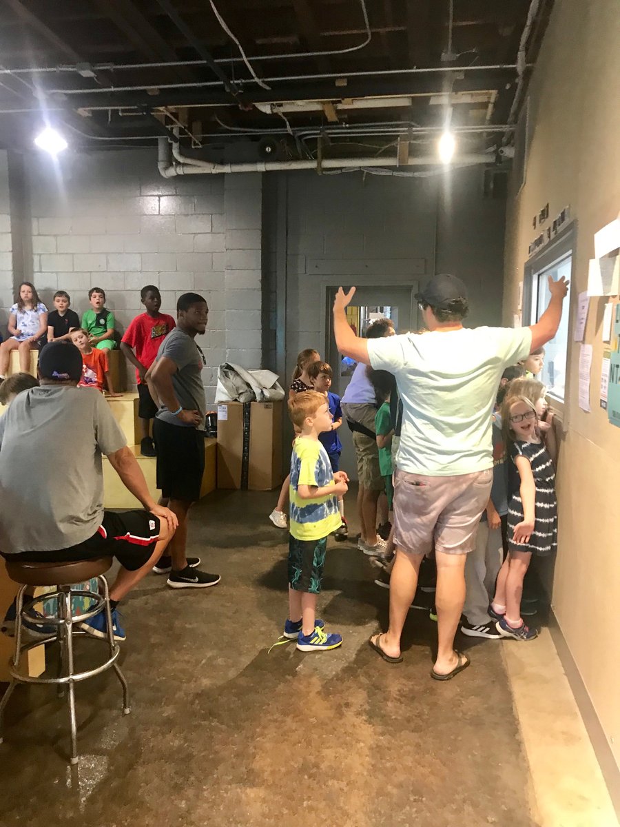 How a Field Trip at Your Office Can Be Good For the Kids, and for You